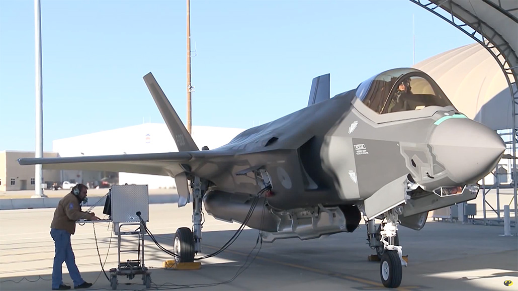 JSF onderweg naar Leeuwarden - GPTV