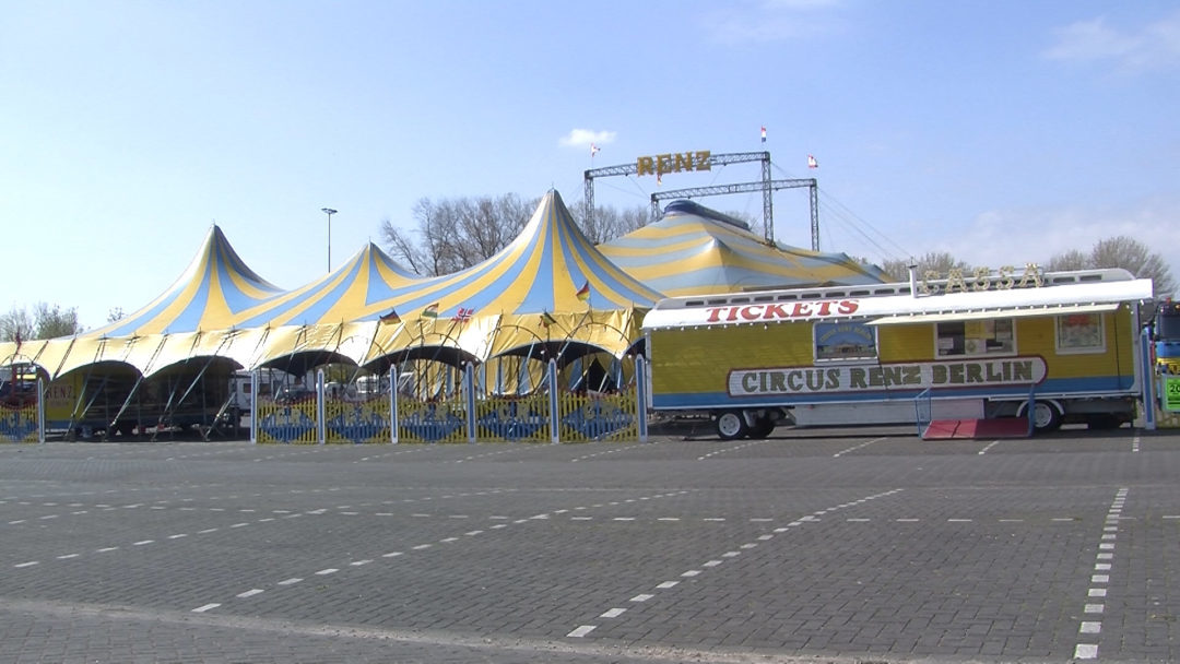 Circus Renz Berlin slaat tenten op in Leeuwarden – GPTV de zender van ...
